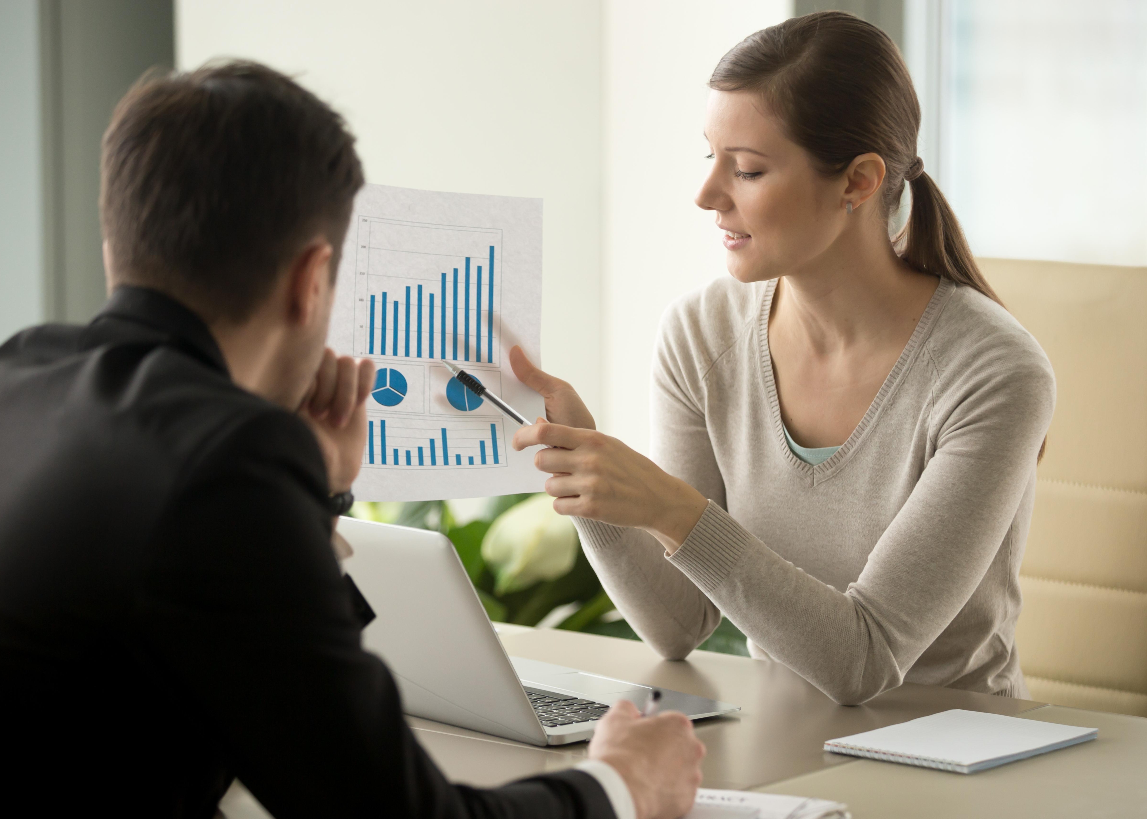 WHAT ARE THE DIFFERENCES BETWEEN A BROKER DEALER AND A REGISTERED WHAT ARE THE DIFFERENCES BETWEEN A BROKER DEALER AND A REGISTERED