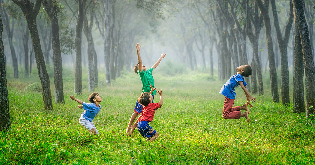 Financially Speaking, Is It Better to Have Kids Earlier or Later in ...